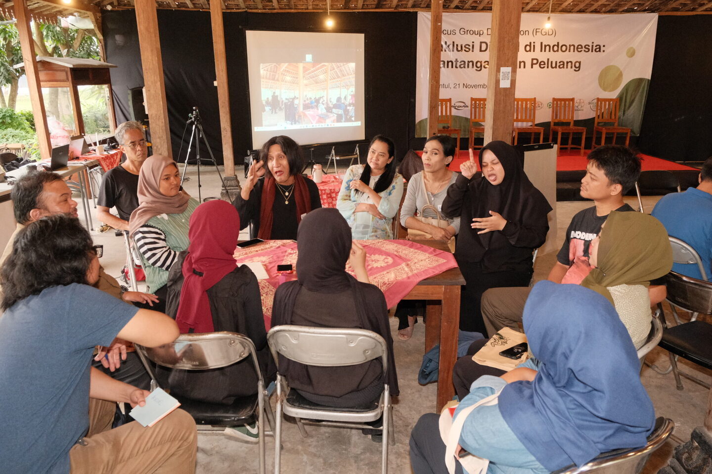 No One Left Offline: Closing the Digital Gap for Those Left Behind ...
